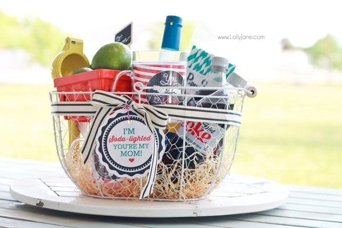 Mothers Day "Soda-lighted" basket with free printable tag!