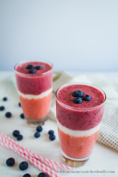 Summer Berry Smoothie recipe - Lolly Jane