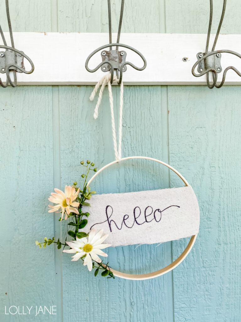 DIY Canvas Banner Hoop Wreath - Lolly Jane
