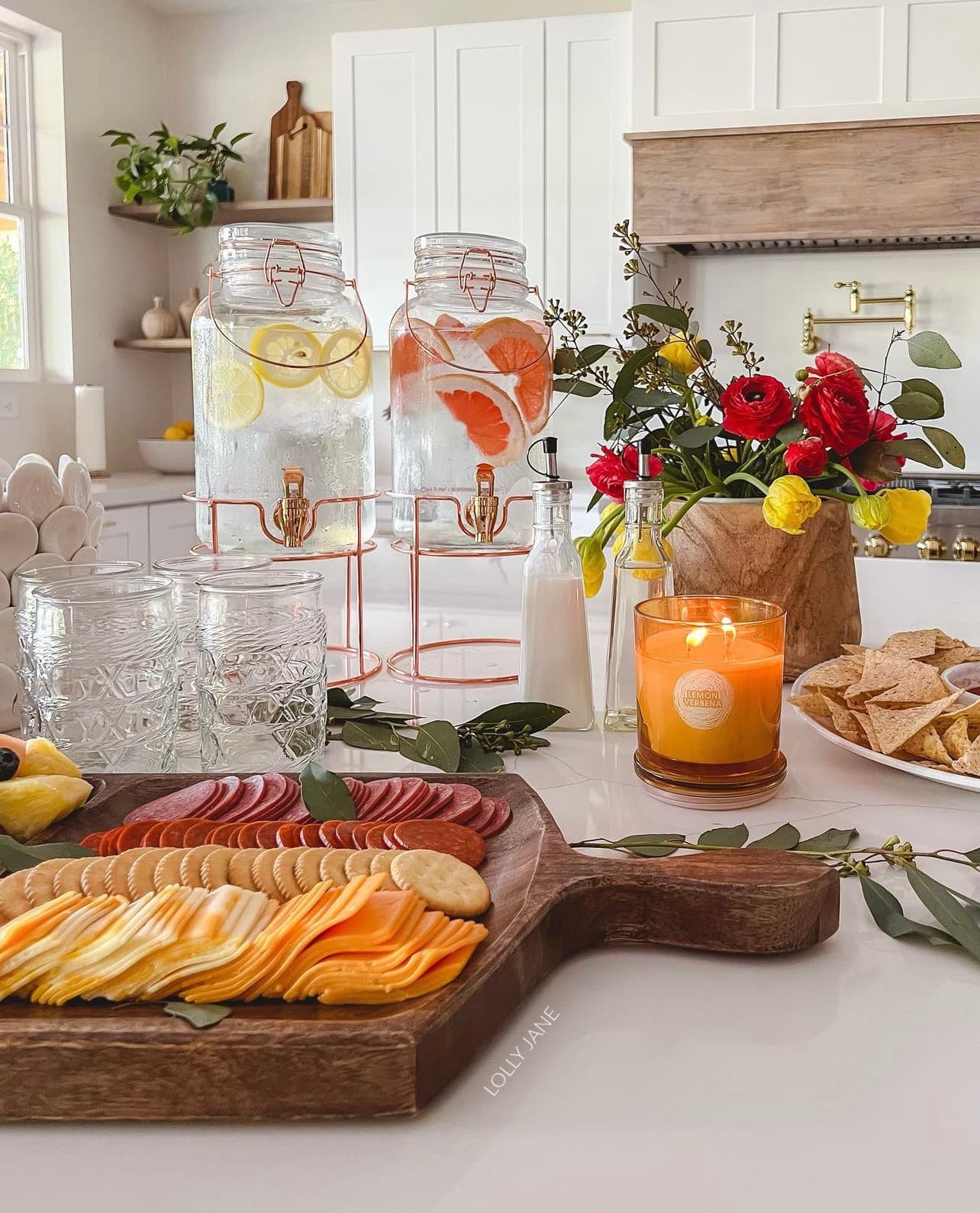 Summer Hosting Tips - Lolly Jane