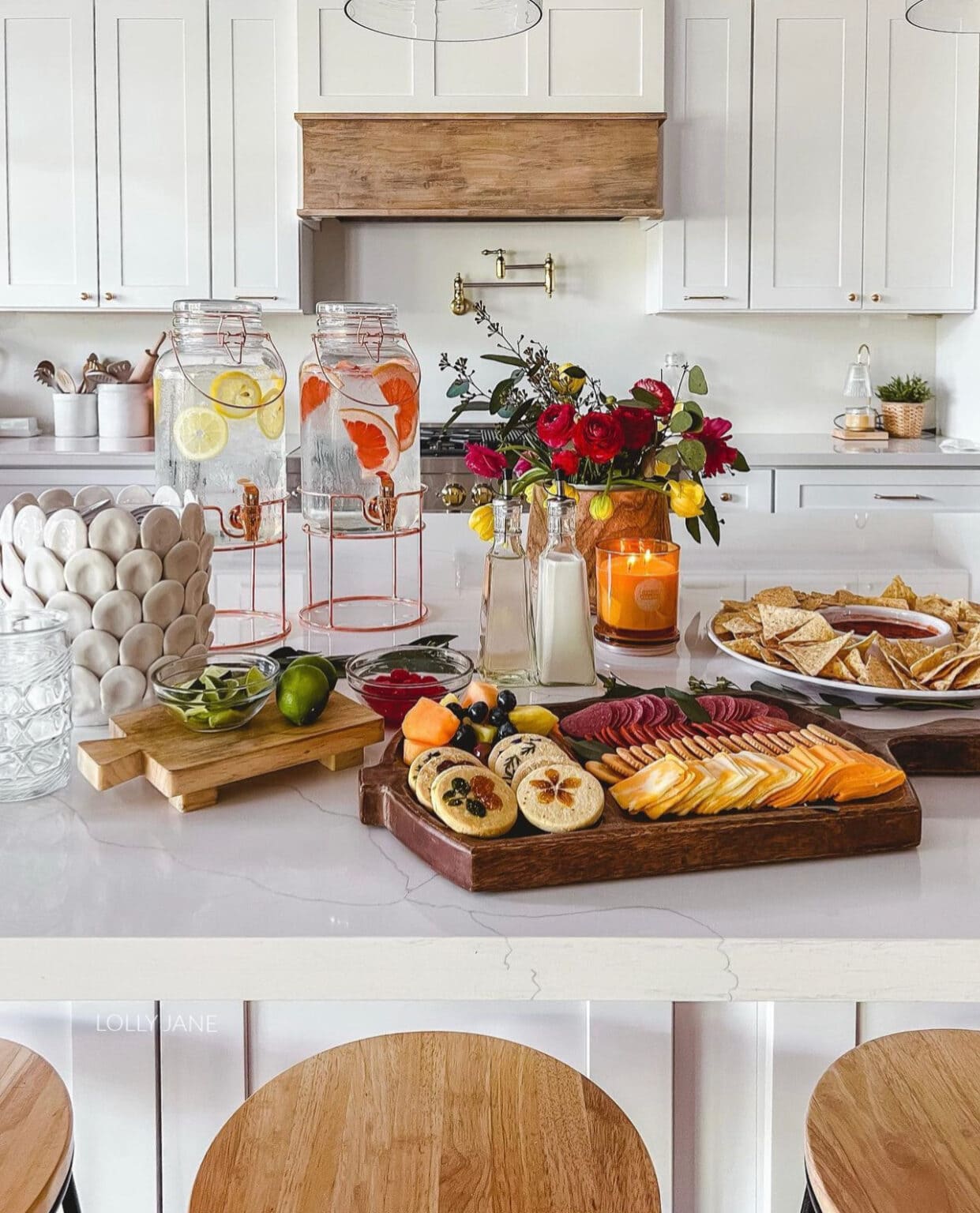 Summer Hosting Tips - Lolly Jane